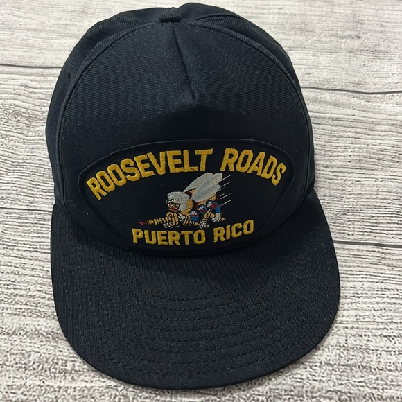 Eagle Crest | Accessories | Vintage Military Roosevelt Roads Puerto ...